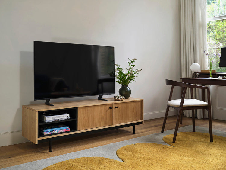 TV Unit 01 vs TV Unit 02: Which One Is Right For Your Space? – Swyft